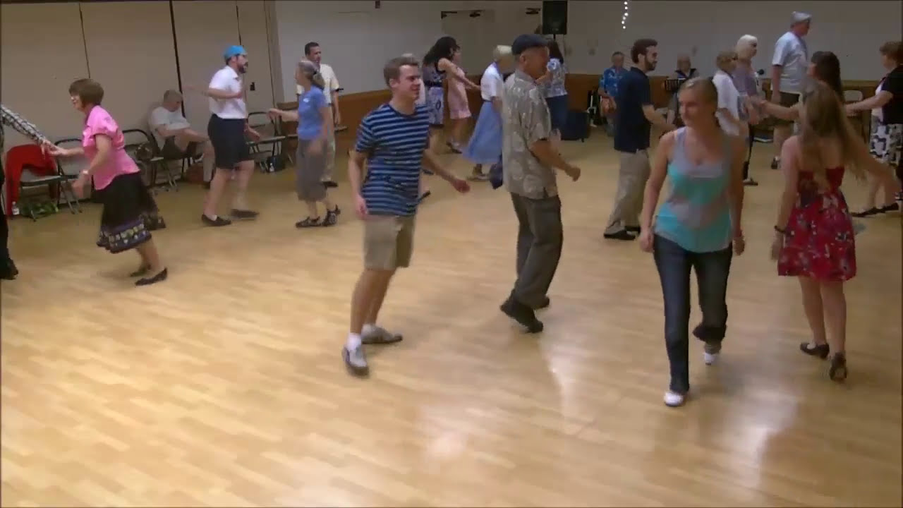 Draper's Garden • English Country Dance - YouTube