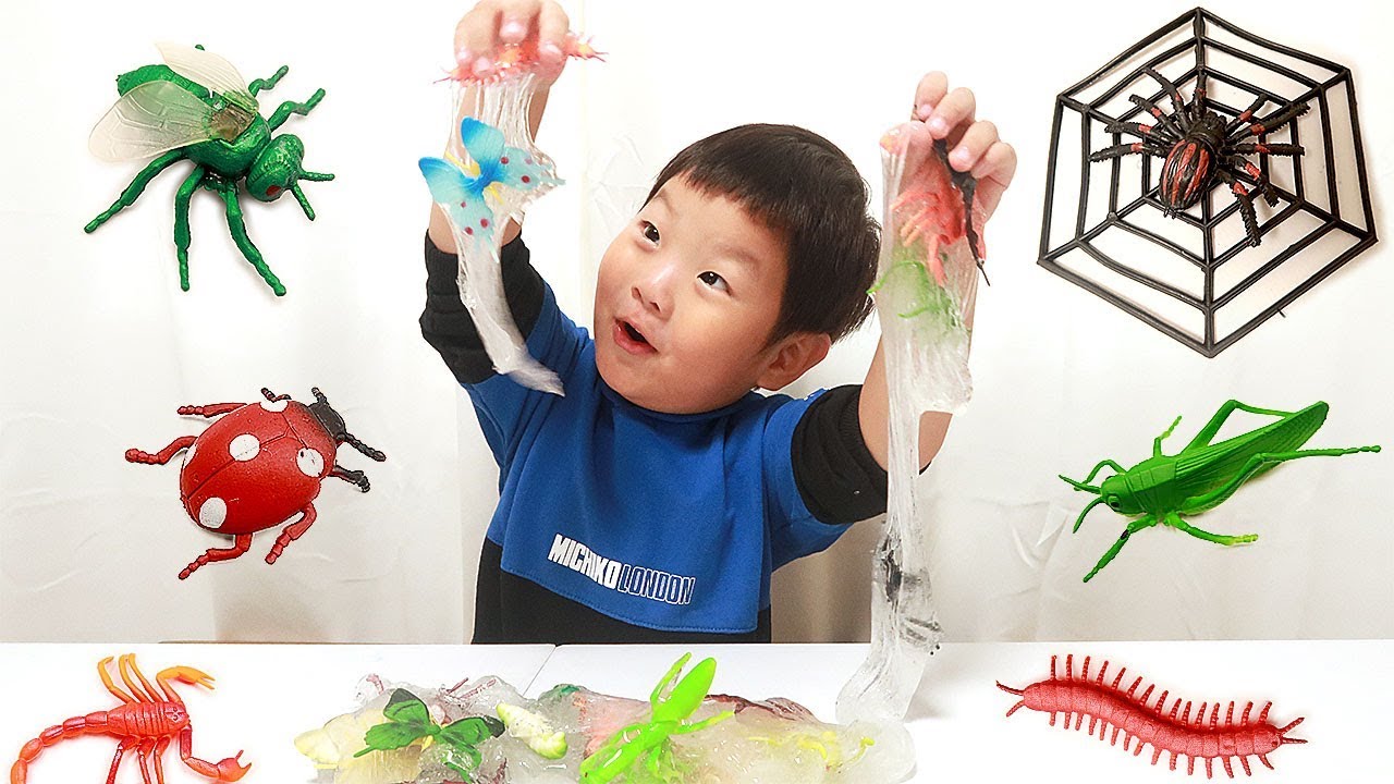 투명 액체괴물이 벌레 곤충을 잡아먹었어! Insects and bugs with Slime snake toys ladybug ...