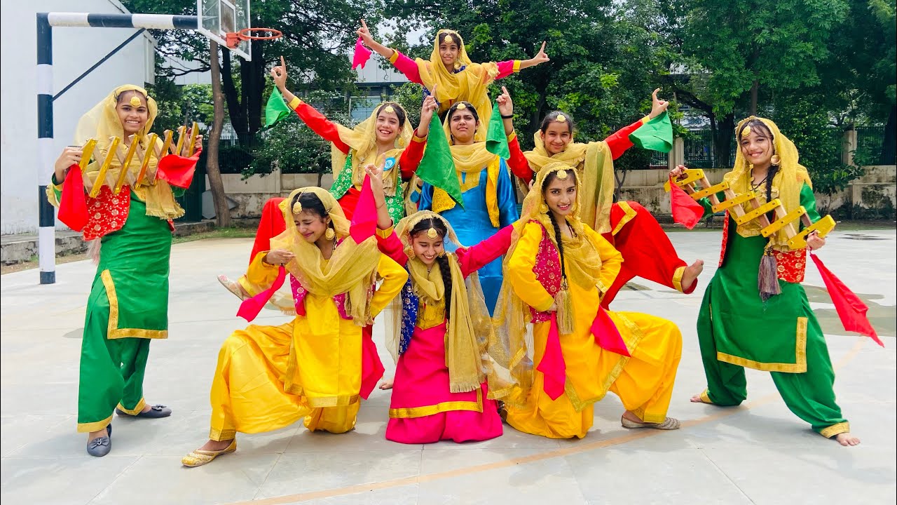Bhangra Dance Performance | The Champs #bhangra #bhangradance #viral # ...