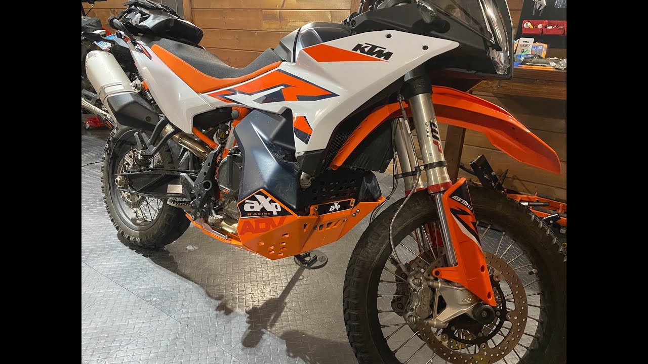 Easy Install? AXP Skid Plate on KTM 890 Adventure R - YouTube