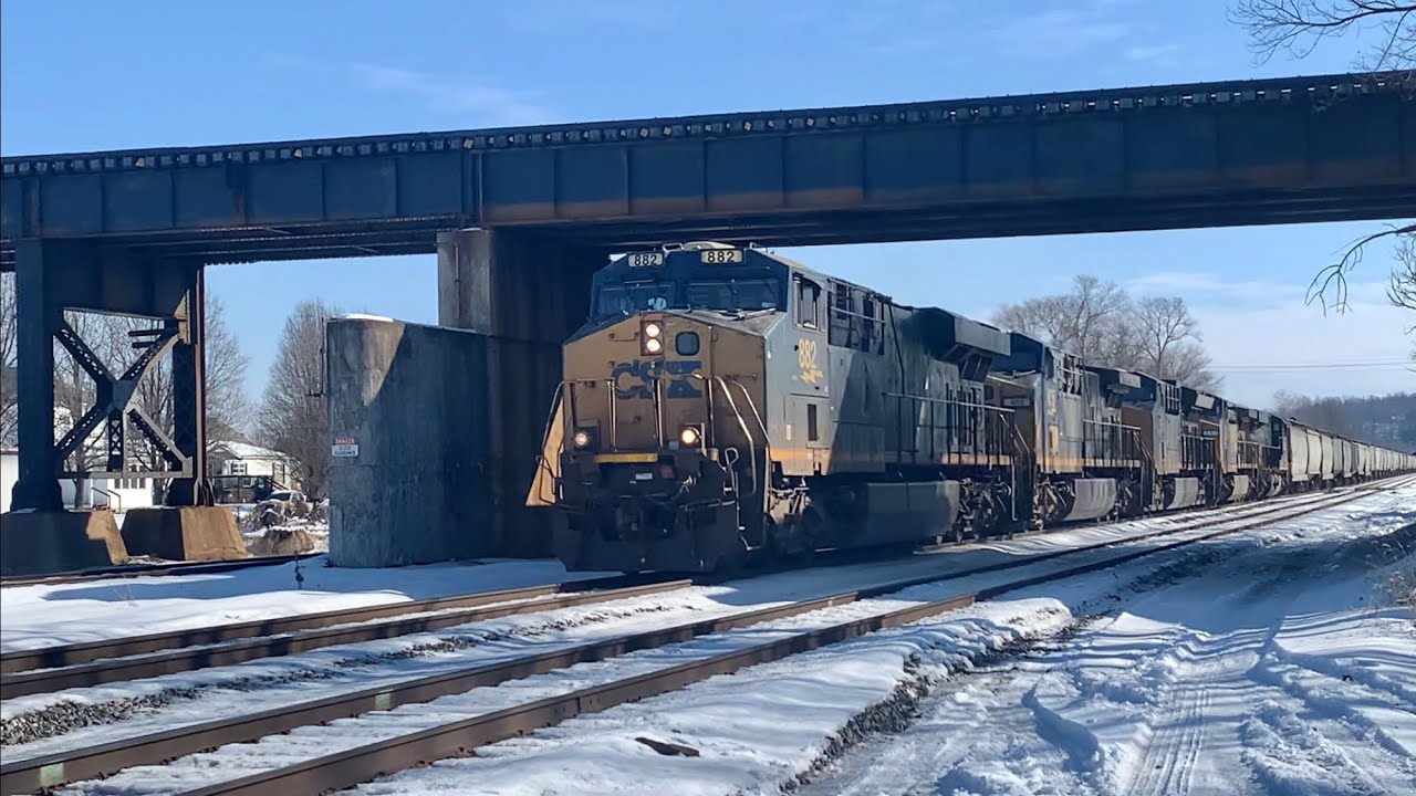 5 Locomotives, 702 Axles & 2 Miles! Knocking Down The Signal On Trestle & Heritage Unit On ...