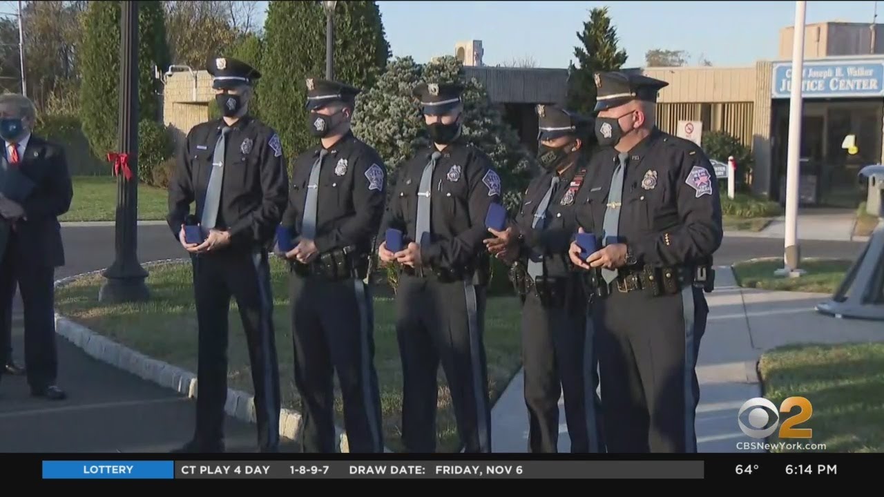 Hero Cops Reunited With Teen They Saved From Life-Threatening Crash ...
