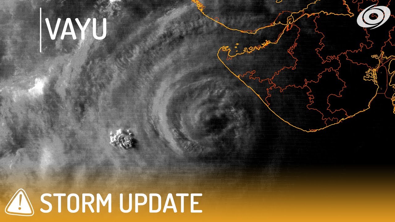 Cyclone Vayu intensifying off Gujarat - 9:30pm IST June 13 - YouTube