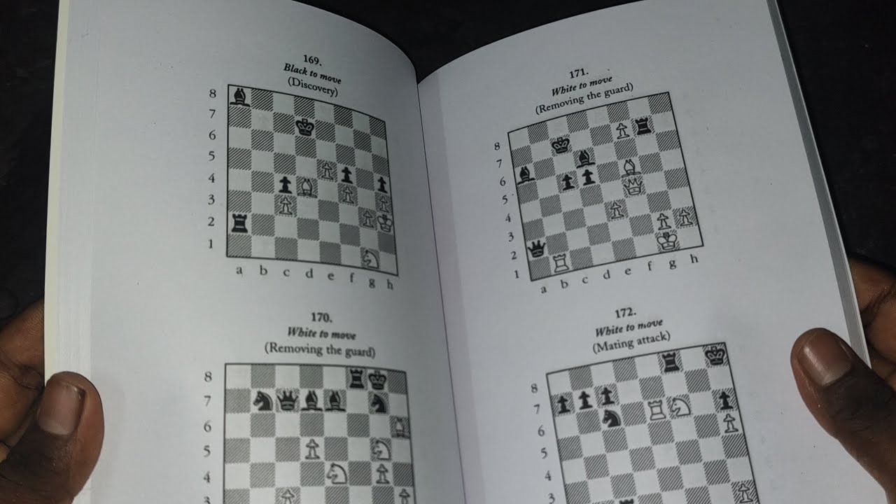 303 Tactical Chess Puzzle Book - Quick Unboxing - YouTube