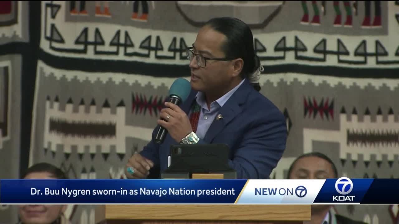 Navajo Nation president-elect Buu Nygren sworn into office - YouTube