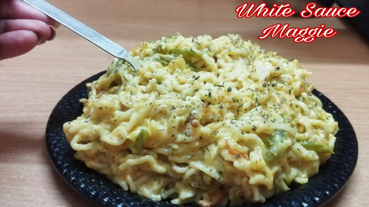 मैगी इन वाइट सौस|White sauce Cheeze Maggie Recipe|Creamy white sauce ...