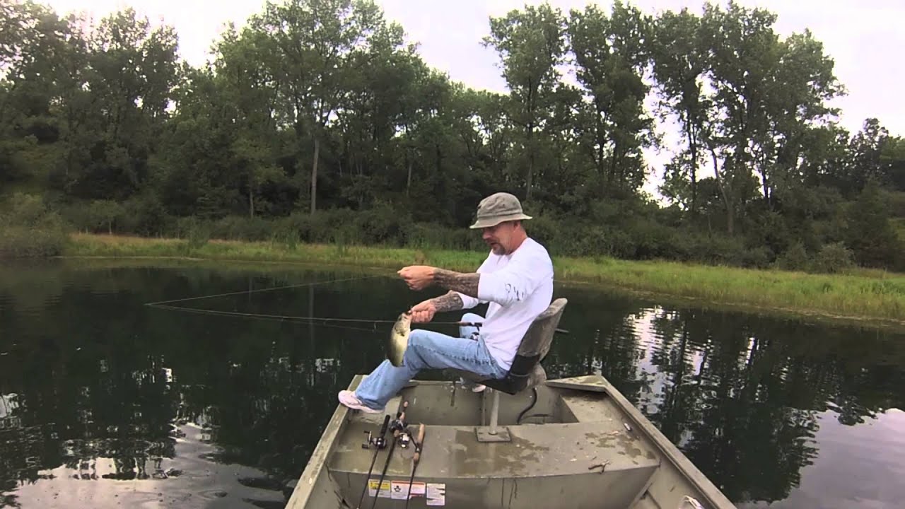 Missouri Largemouth Bass Fishing - YouTube
