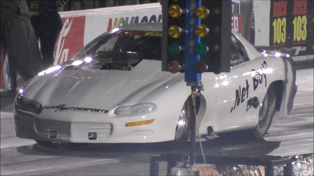 Small Block Petey vs Brian Britt at the Memphis Street Outlaws No prep ...
