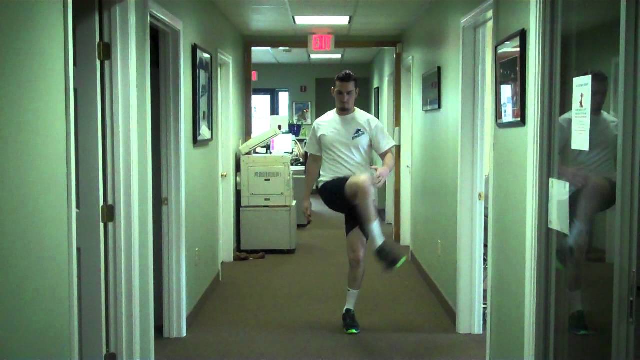 Dynamic Warm Up: Knee To Chest with IR - YouTube