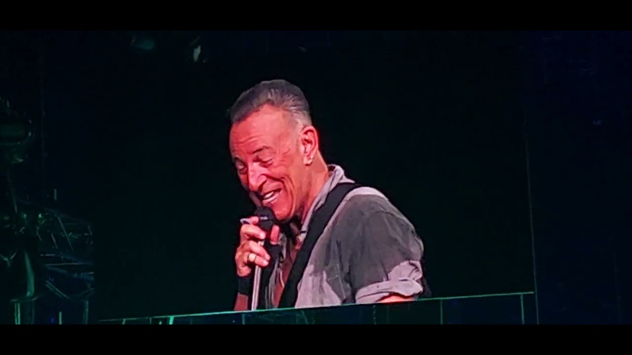 Bruce Springsteen BOK Center Tulsa, OK 2-21-23 - YouTube