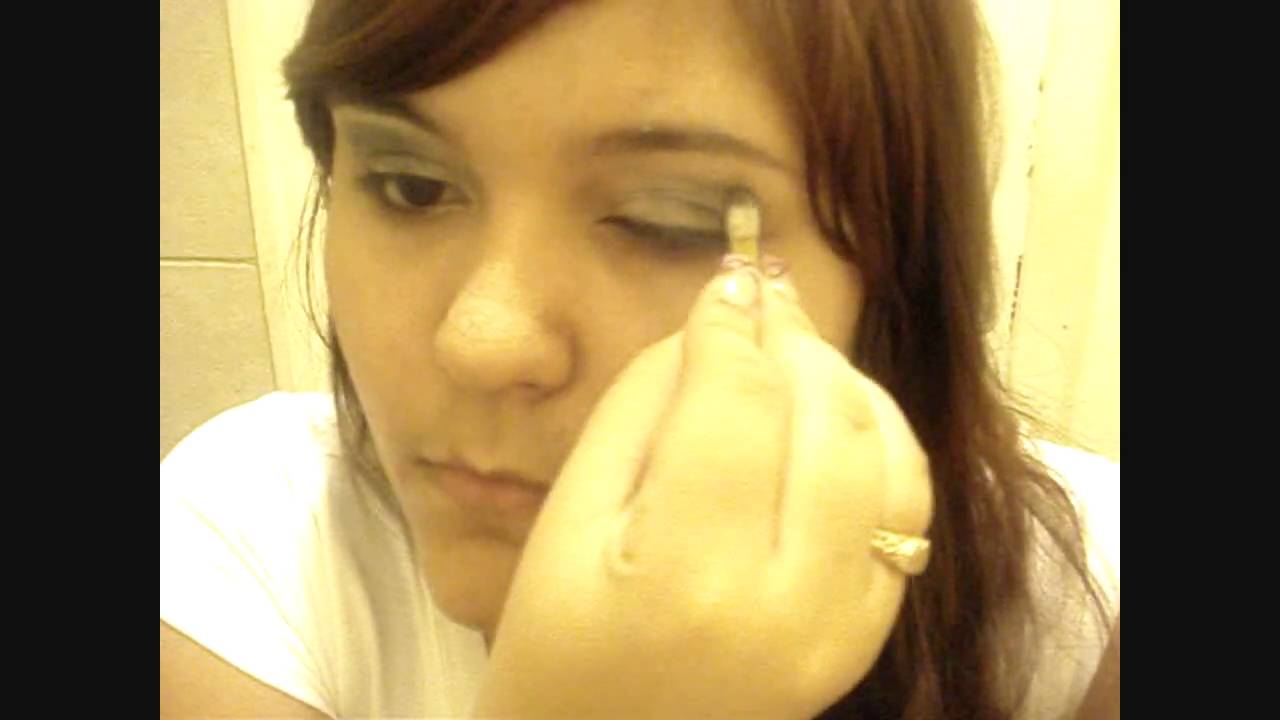 Makeup Tutorial .wmv - YouTube