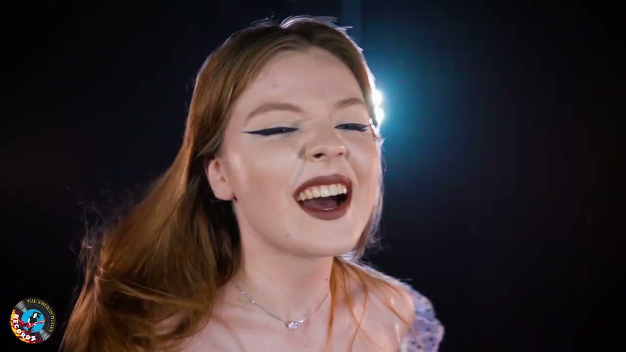 Decode (Paramore) ; Cover by Daria Bahrin - YouTube Music