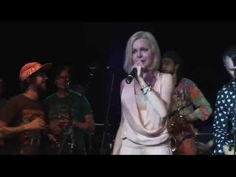 Ленинград-Алиса Вокс - ПлАчу и ПлачУ (Live)