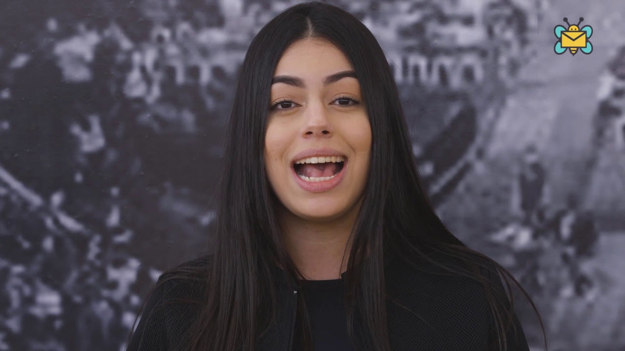 Giovana Rocha e sua família mudaram de vida ao escutar a rádio Sara ...