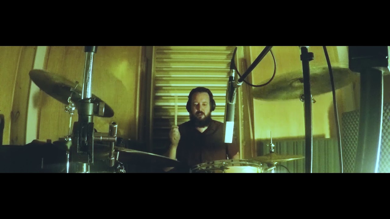 GIANT DWARF - Disco Void - YouTube