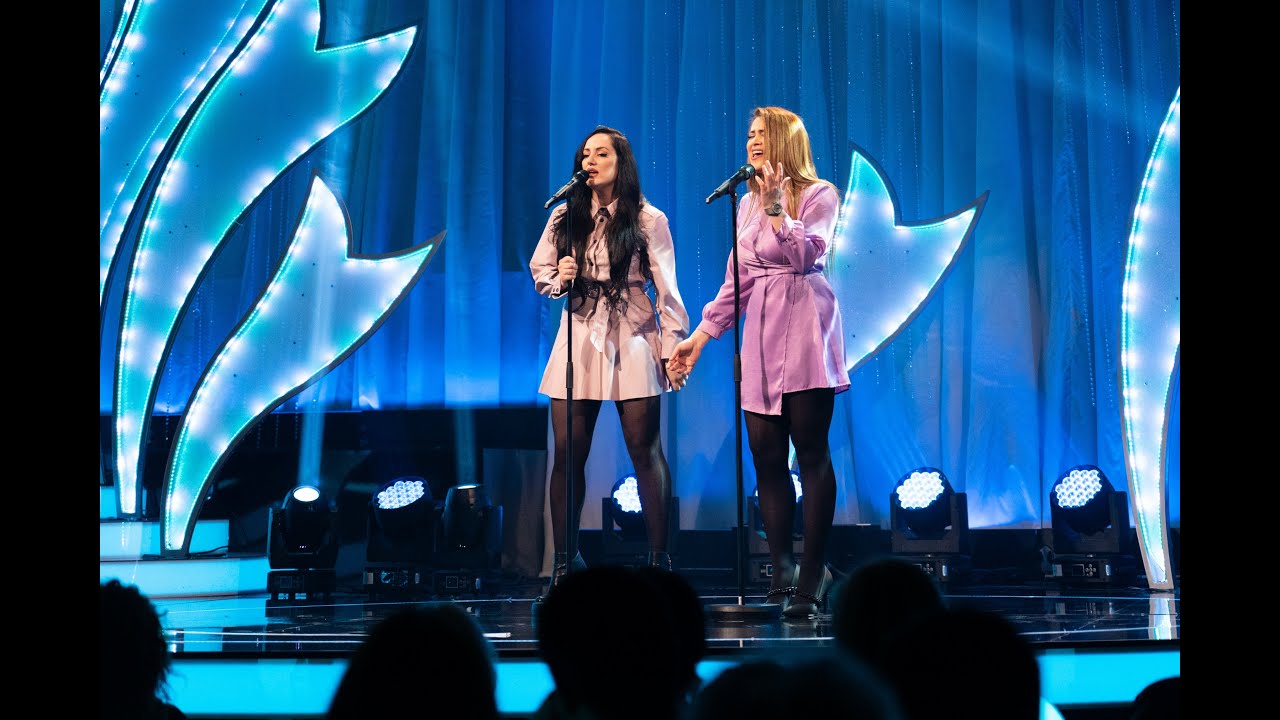 NIKITA X SHERY - RAHAEE (Live Performance) Zane Rooz - YouTube