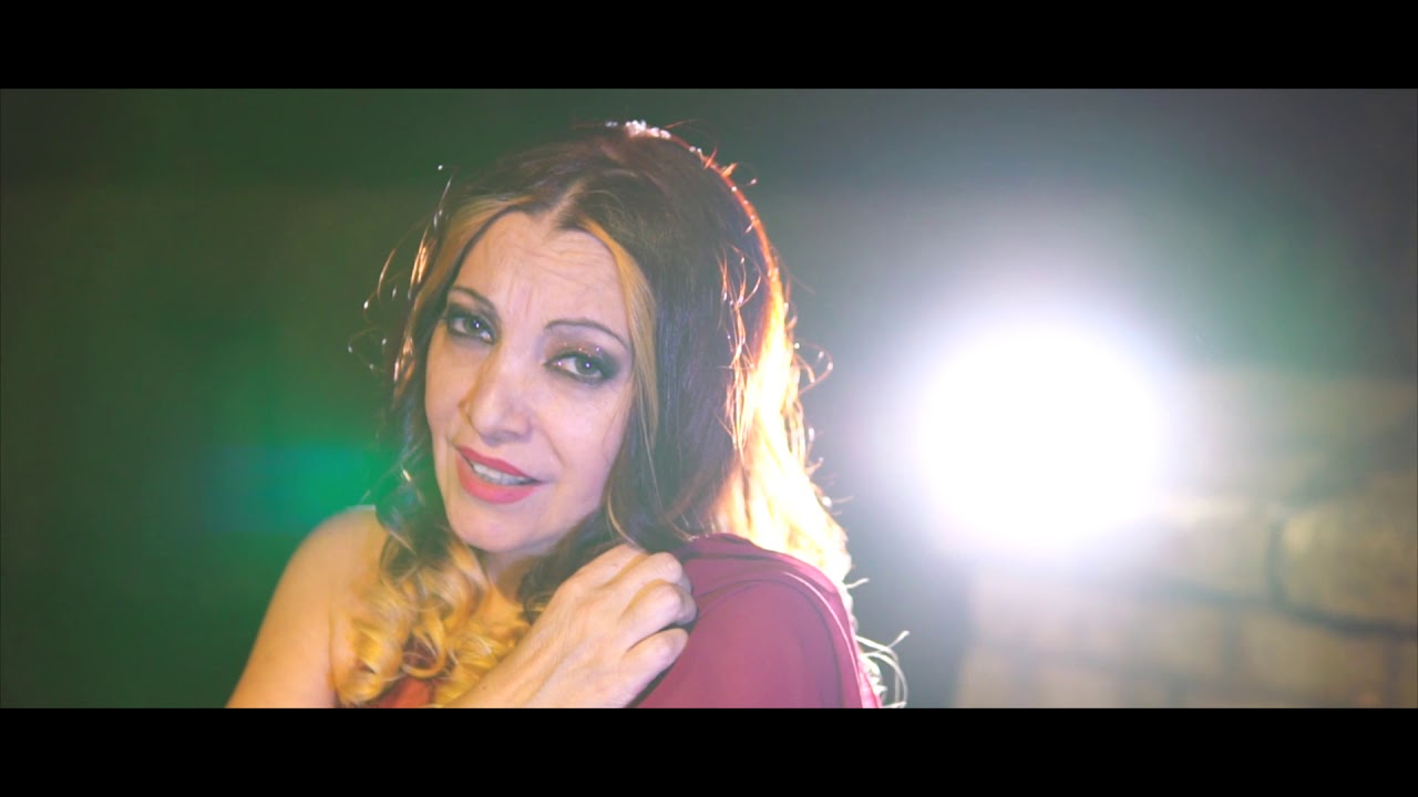 Anna Maggi - È cos e niente - Official video - YouTube