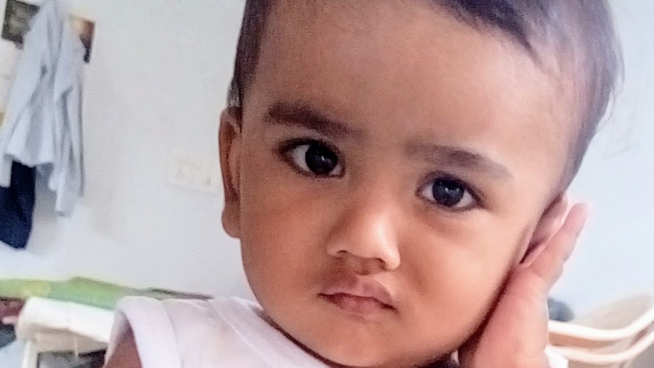 baby eating tamarind || baby expression 😜 - YouTube