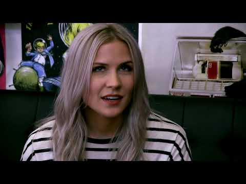 Julia Haggarty Live Session