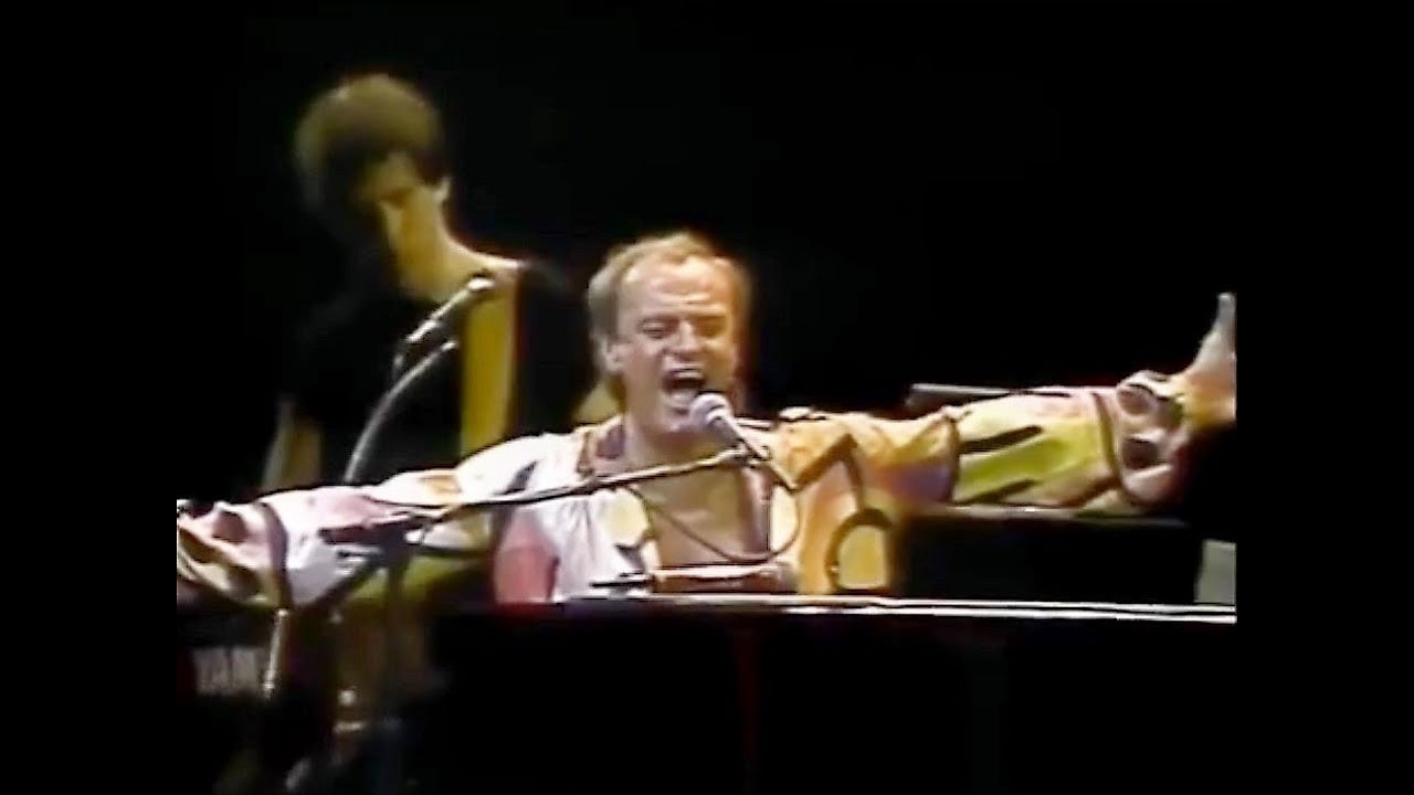 Peter Allen "Don't Cry Out Loud" Radio City Music Hall NYC 1981 - YouTube
