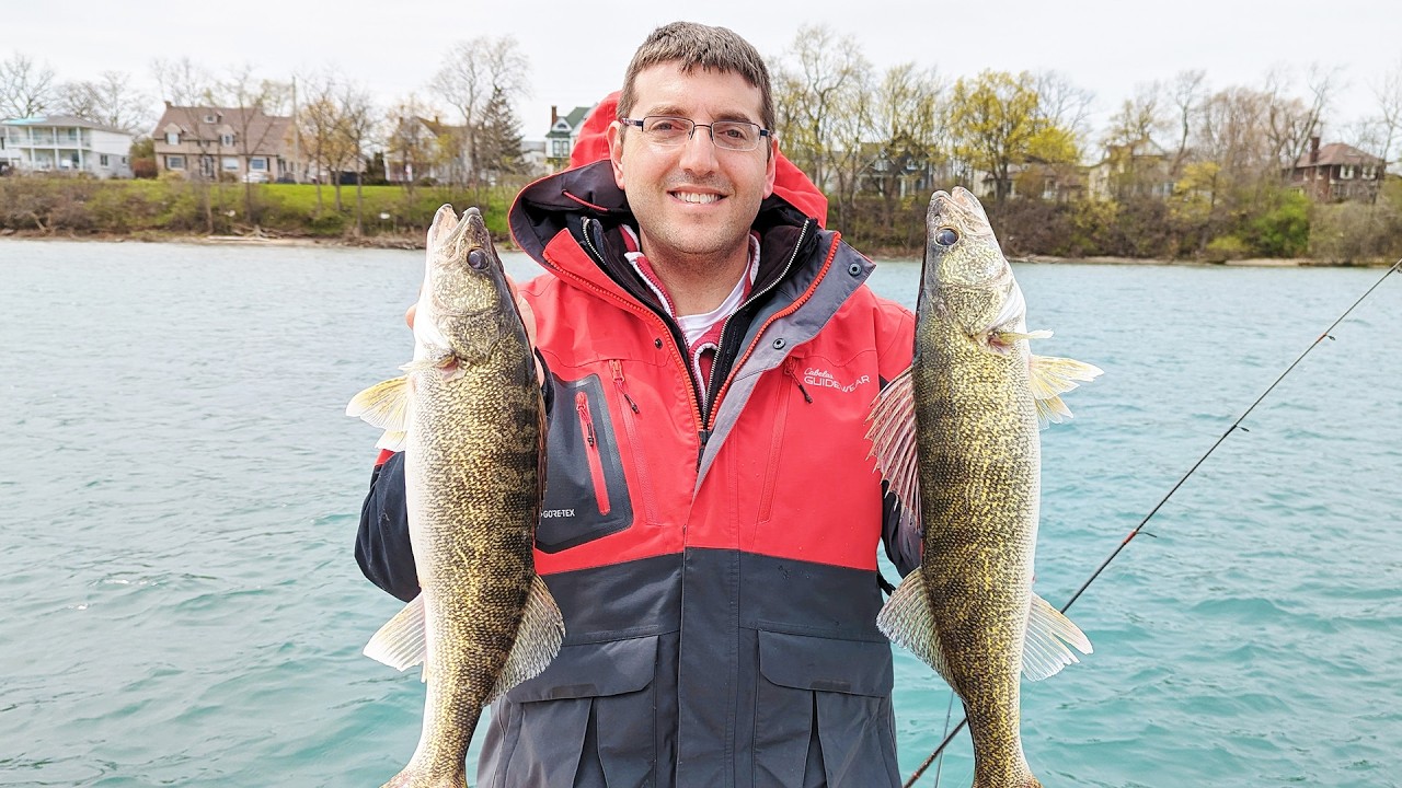 Walleye fishing - technique and color matter - YouTube