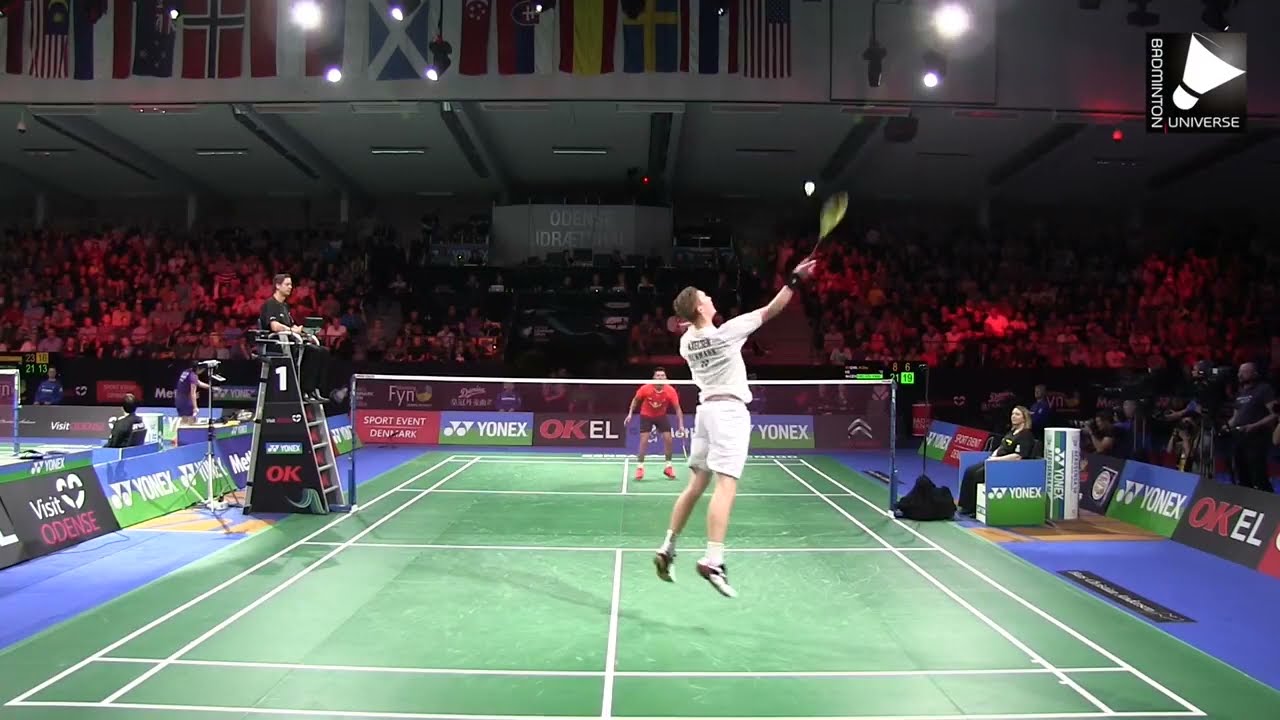 【技術觀摩】改變節奏的一拍，右後滑拍直線。Badminton Forehand Straight Drop Shot - YouTube