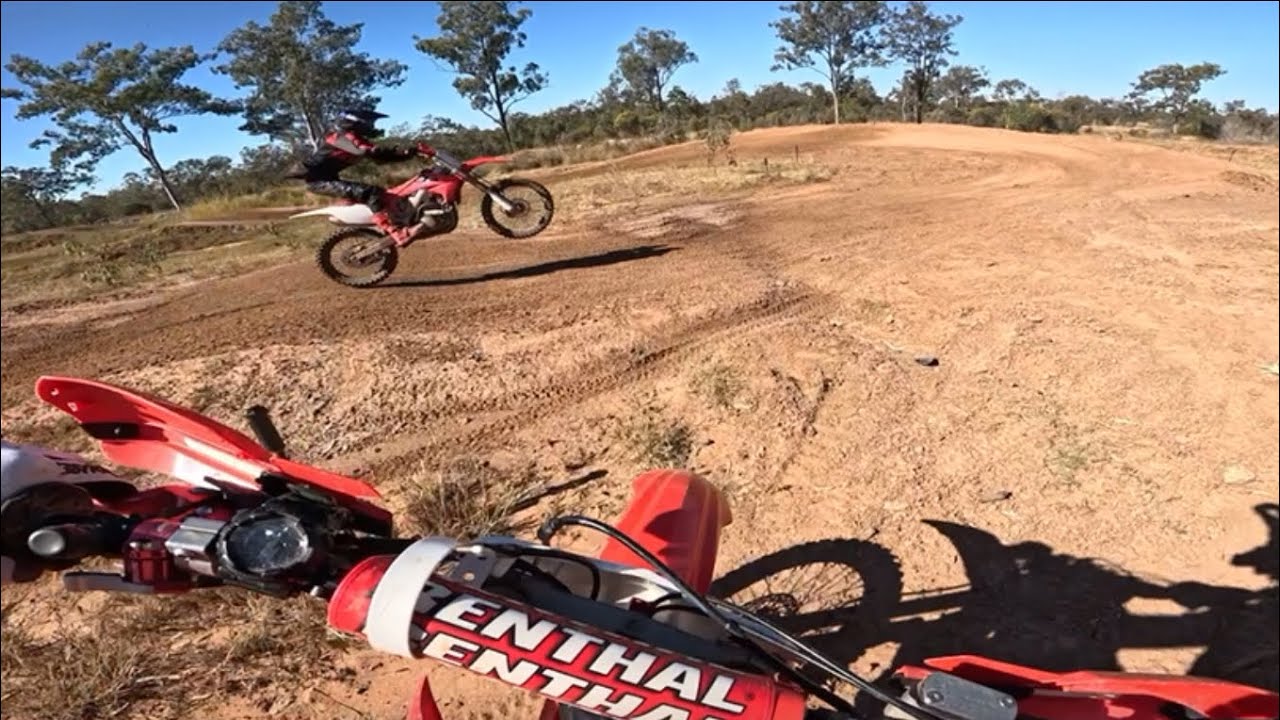 Willowbank Mx Stadium track - GoPro Raw Crf250r POV - YouTube