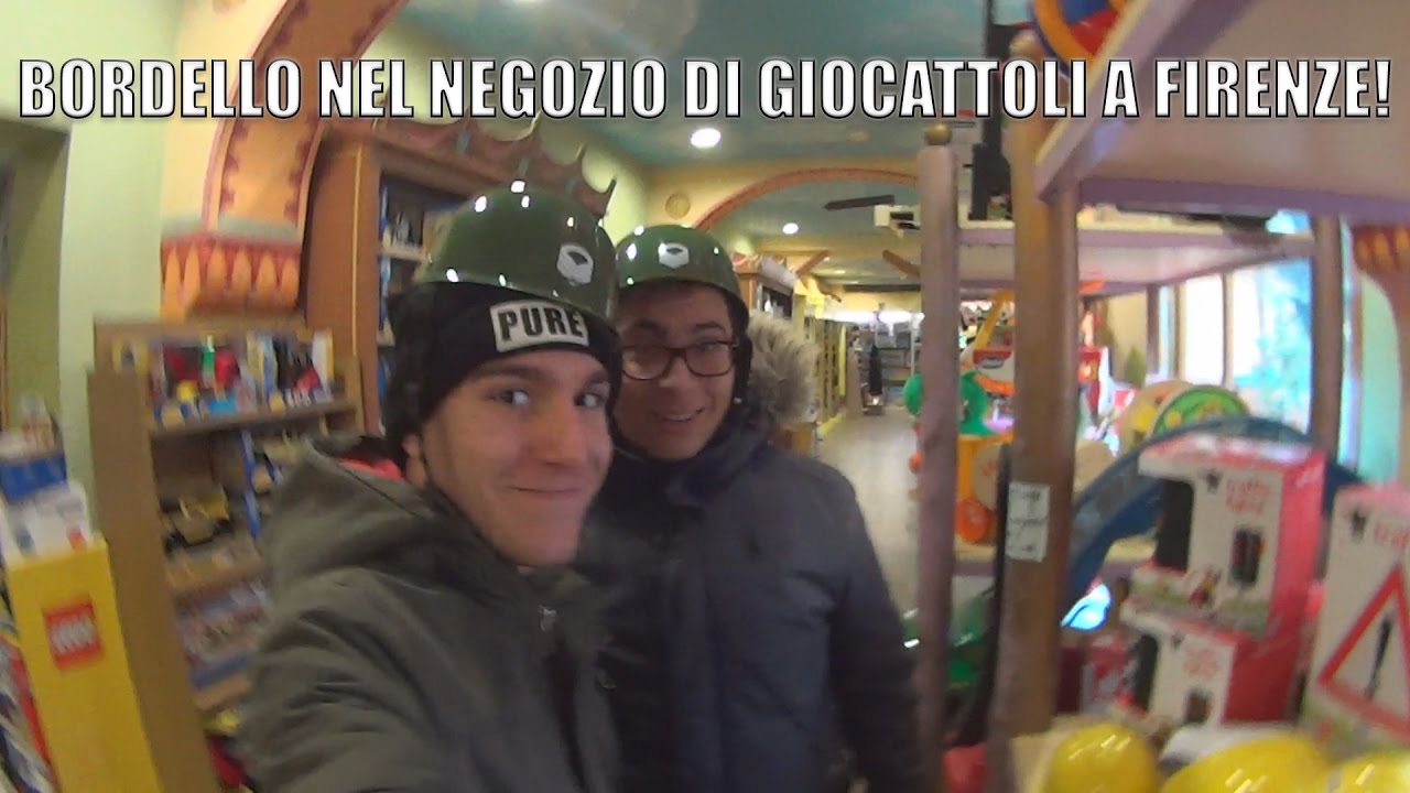 ABBIAMO INCONTRATO xXdrago_99Xx - BORDELLO NEL NEGOZIO DI GIOCATTOLI A ...