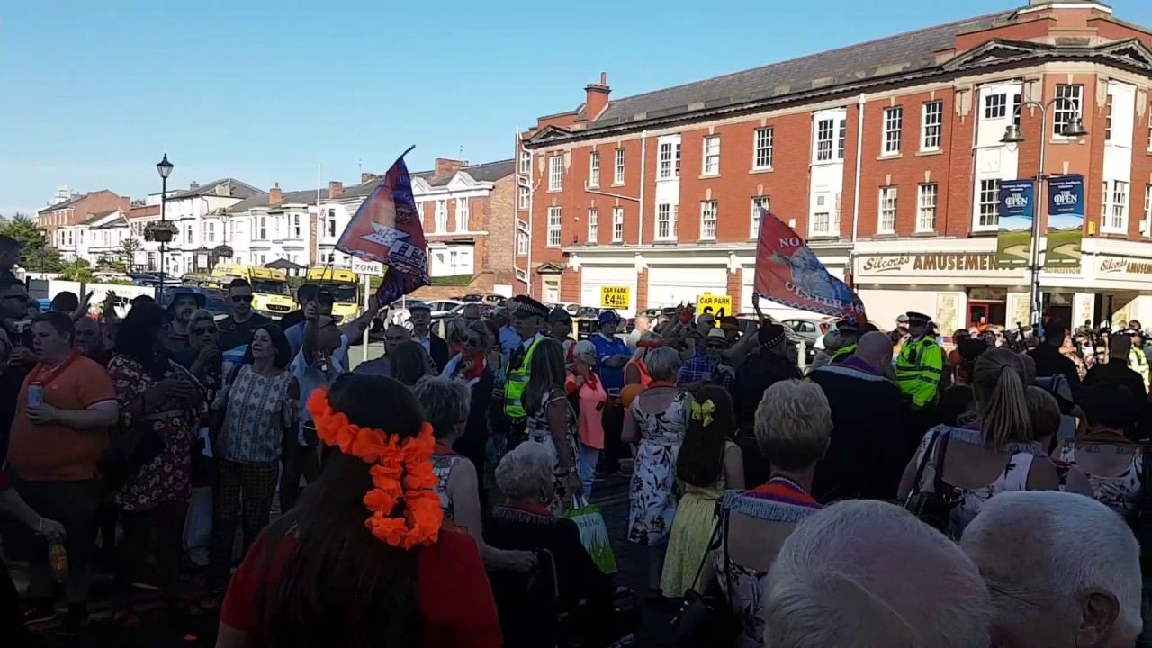 Orange Parade marching home - YouTube