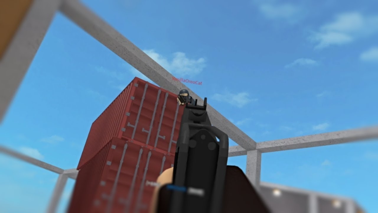 I kill oscar in phantom forces and get cussed out - YouTube