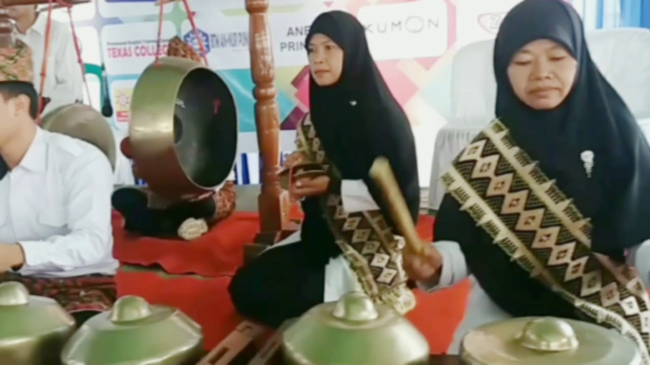 MUSIK TRADISIONAL LAMPUNG TALO BALAK DAN SIGEH PENGUTEN - YouTube
