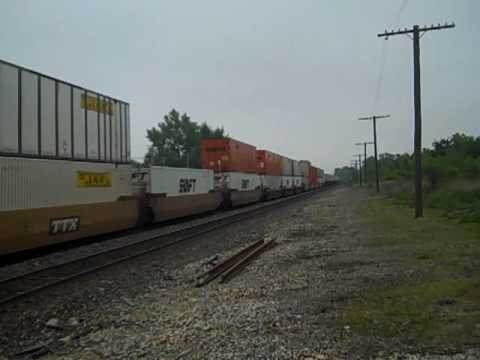 BNSF 7373 Leads Intermodal at Joliet - YouTube