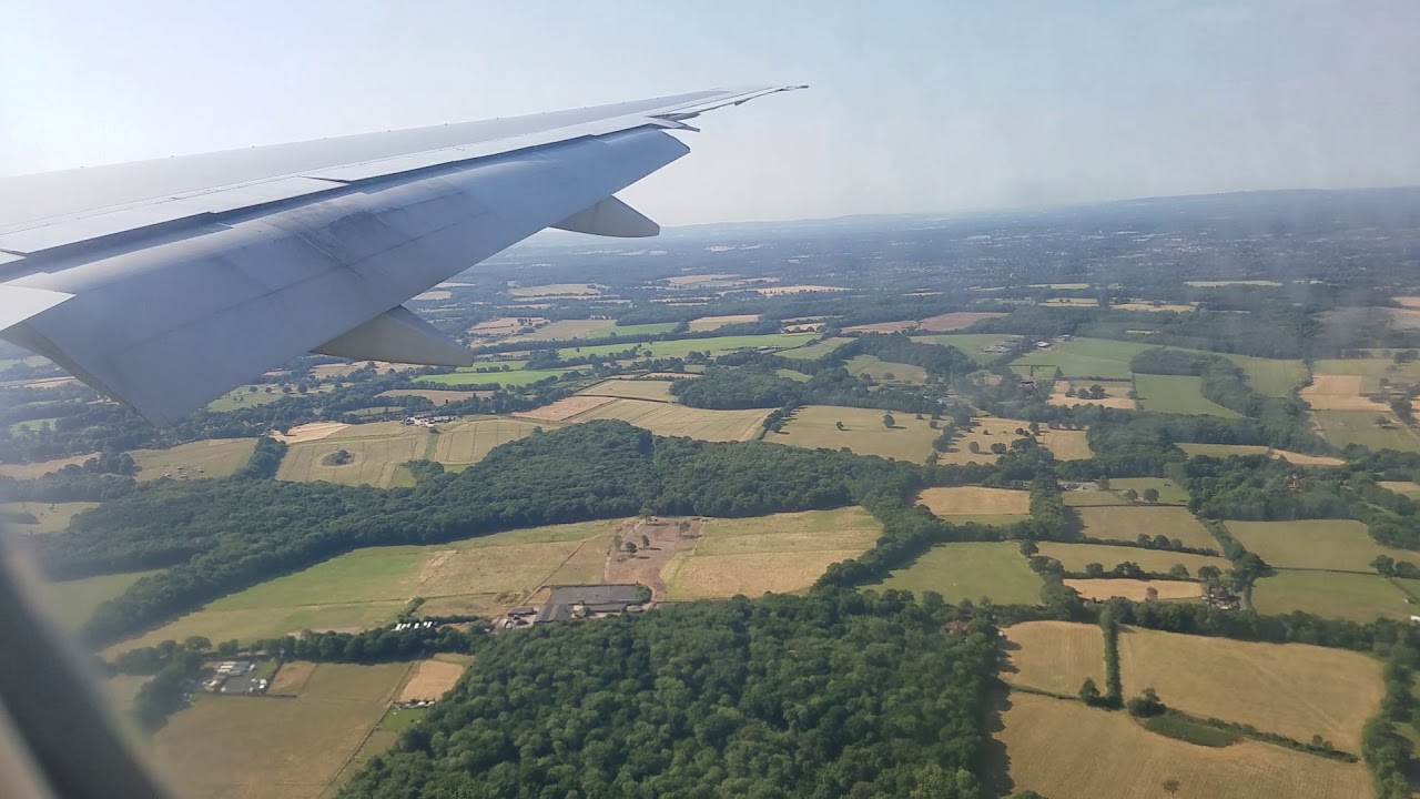 British Airways 2158 Landing - POS to LGW Boeing 777 - YouTube