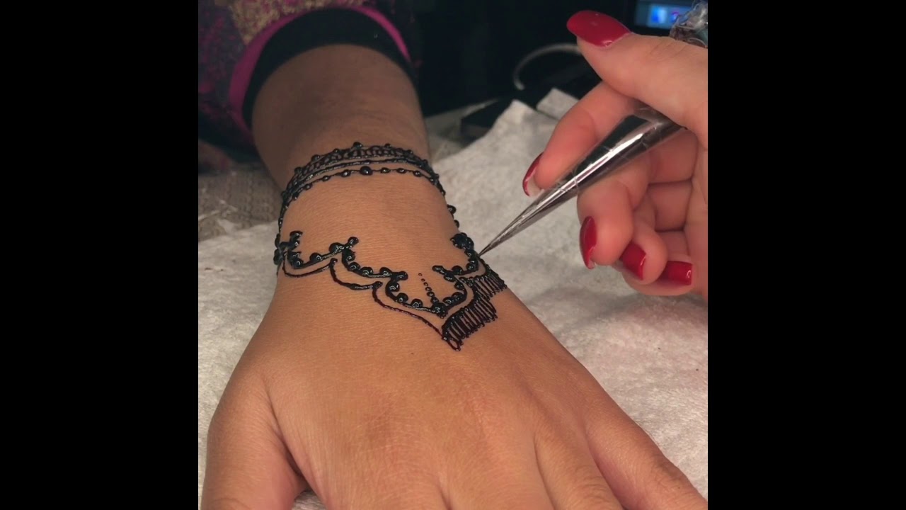 01. Comment réaliser un modèle henné simple. - YouTube