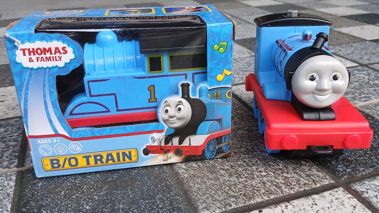 Bermain kereta Thomas Biru bisa menyala - YouTube