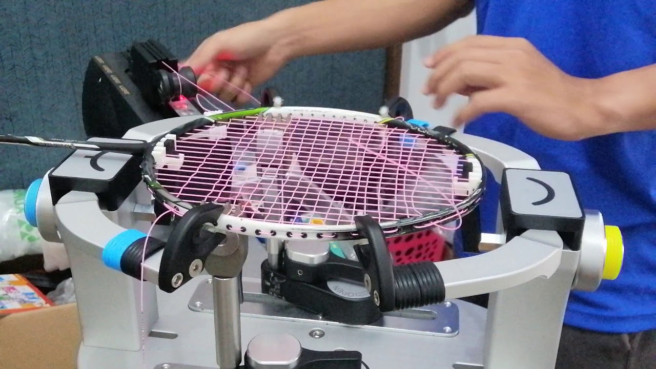 Yonex Bg 65Ti 30Lbs!! check the sound - YouTube