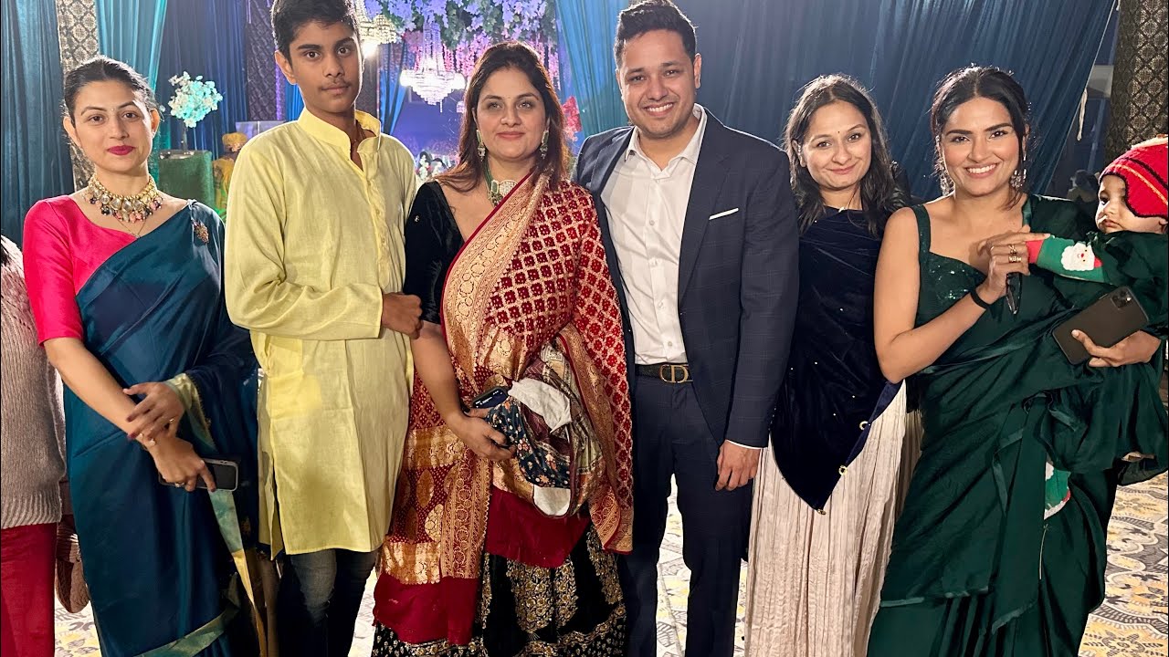 Poori Family ekk saath itne din baad 😍| Prateek Rathee - YouTube