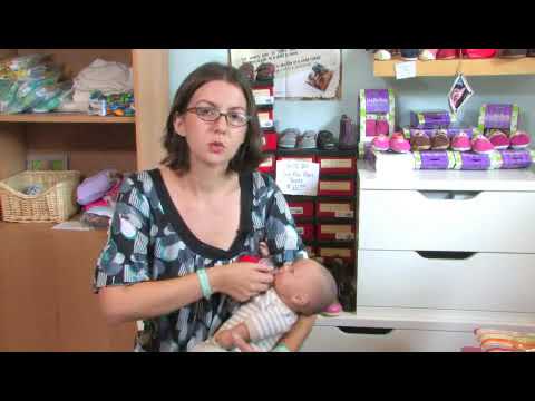 How to Feed a Baby Breast Milk