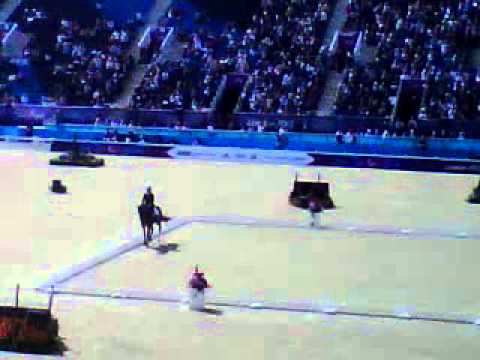 horse riding paralympics - YouTube
