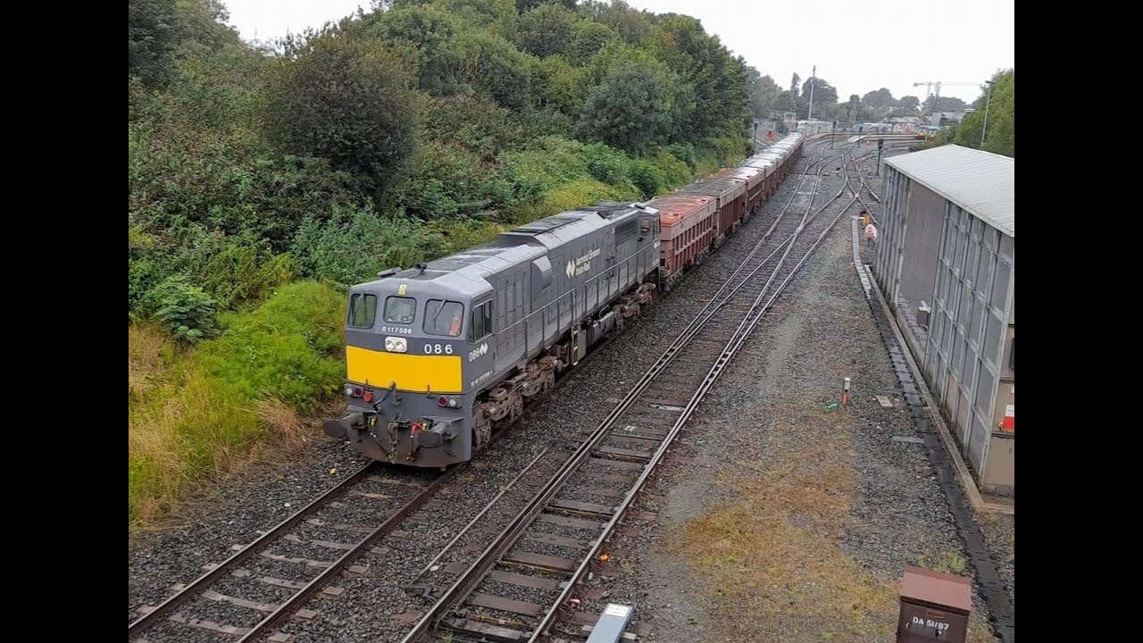 Irish Rail 071 Class Locos on Tara Mines Trains. - YouTube