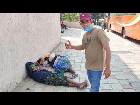 Bangalore Homeless People Poor Man Hlelping(poor man helping) - YouTube