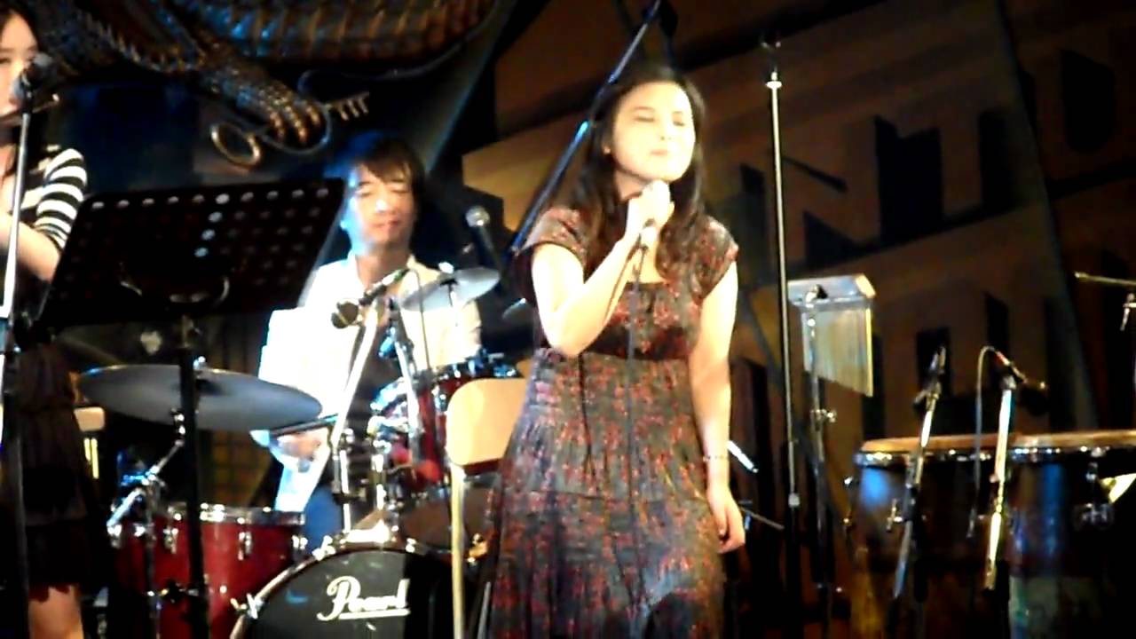 "Life Can Be Sweet" - Ser Feliz - YouTube