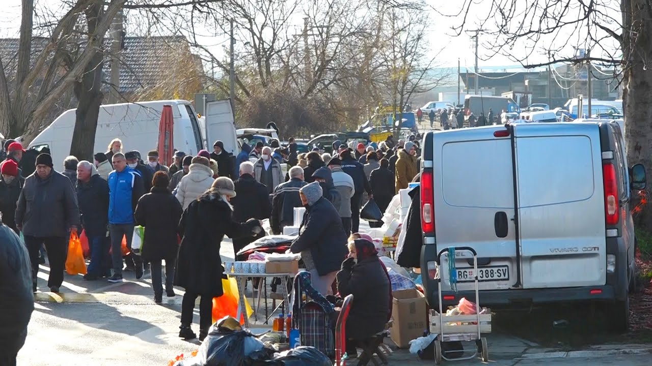 Surčin: Izgradnja nove pijace u Surčinu - YouTube