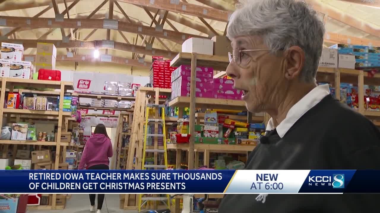 Real-life Mrs. Claus: Retired Iowa teacher provides Christmas gifts for ...