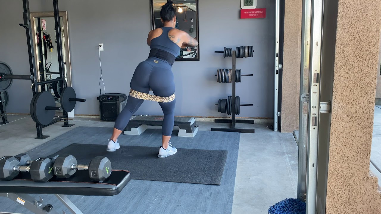 Squat with Kickback - YouTube