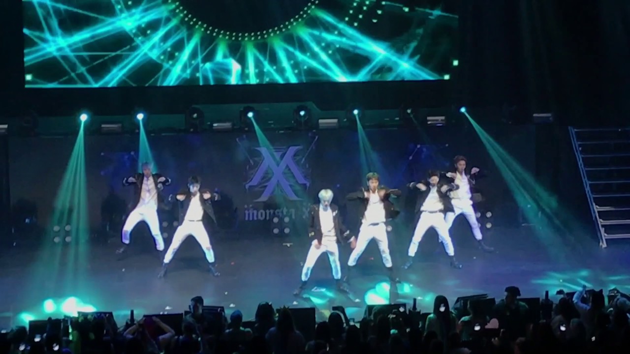 MONSTA X FIRST WORLD TOUR BEAUTIFUL IN CHICAGO 07/12/17 - YouTube
