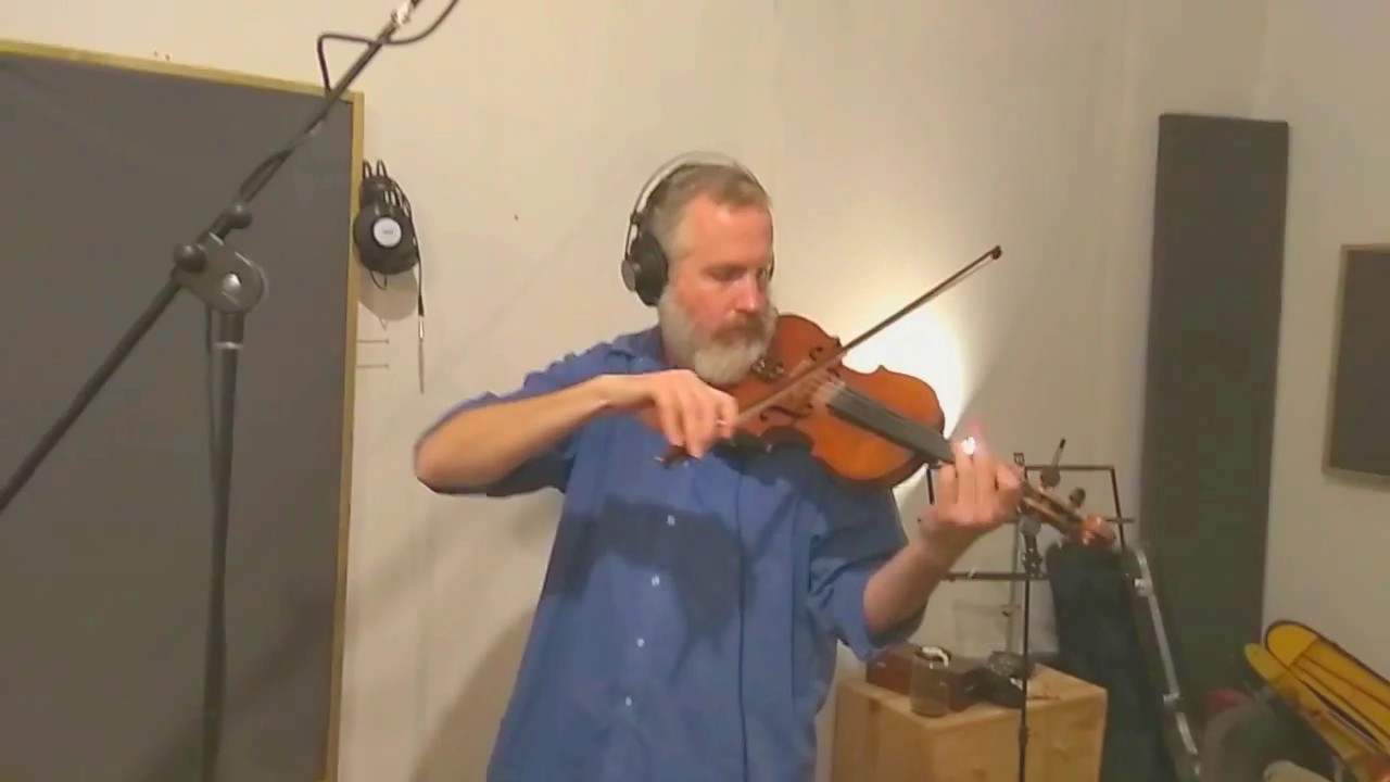 Oren Tsor - "Bluegrass shmewgrass" - YouTube