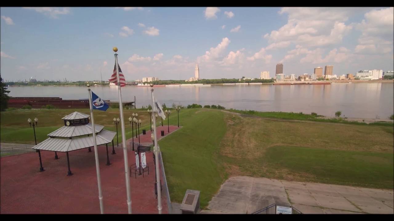 Levee Bike Trail Port Allen Trailhead - YouTube