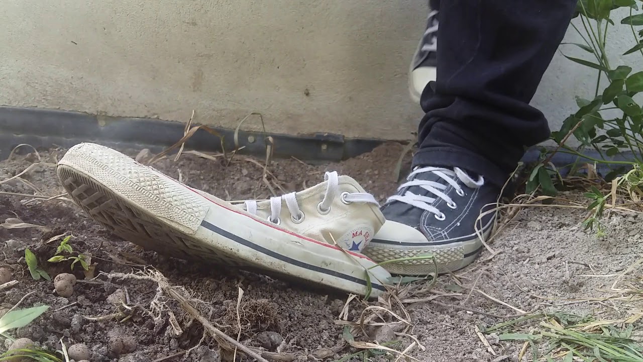 Stomping my old white Converse in black Converse - YouTube