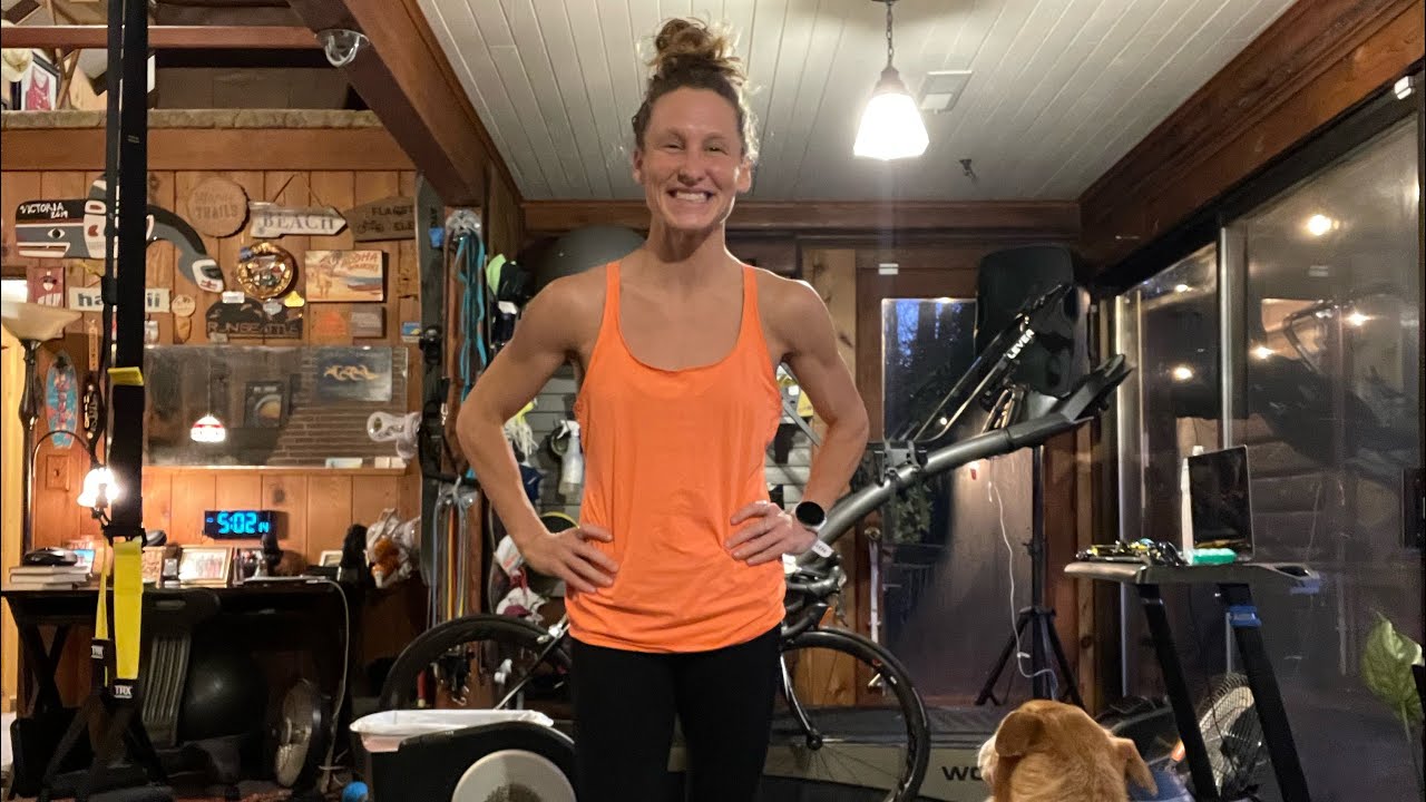 15 Minute Total Body Strength Workout w/ Moderate Weights - YouTube